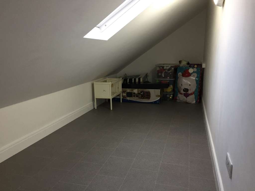 loft conversion storage cupbaord - Utilise Lofts & Build